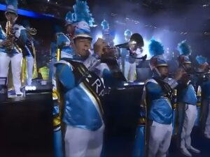 Banda hondureña deslumbra en show de medio tiempo de la NFL
